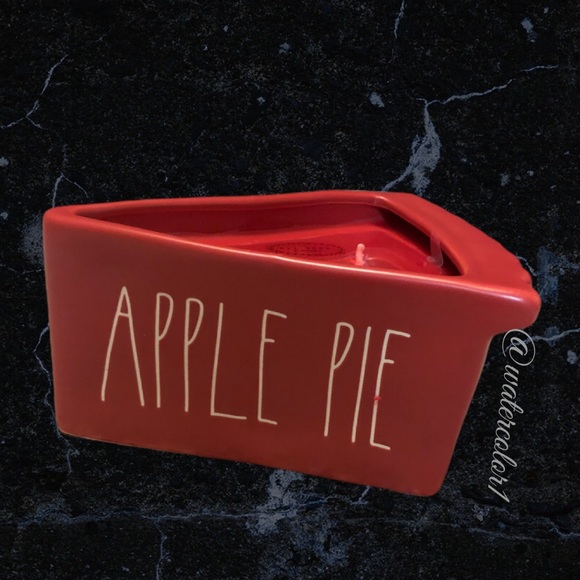 Rae Dunn | Accents | Rae Dunn Apple Pie 2 Wick Scented Pie Candle ...
